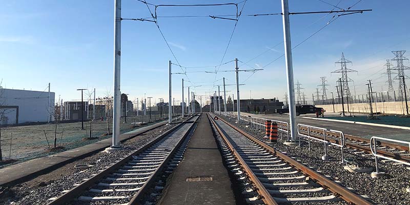 Catenary and traction power substations on Toronto’s Light Rail Line – SYNEOX