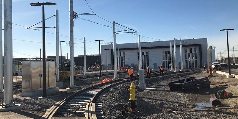 Catenary and traction power substations on Toronto’s Light Rail Line – SYNEOX